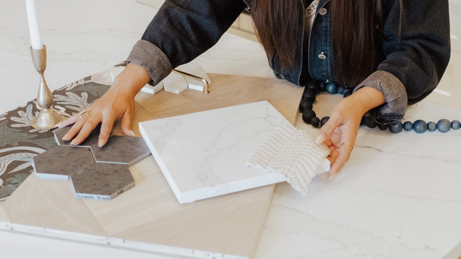 Lamb & Co. with HGTV's Lyndsay Lamb and Leslie Davis