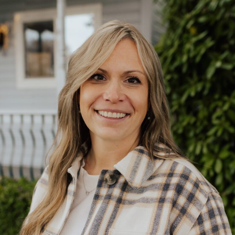 Meet the Lamb Real Estate Team - King & Snohomish County Home Experts