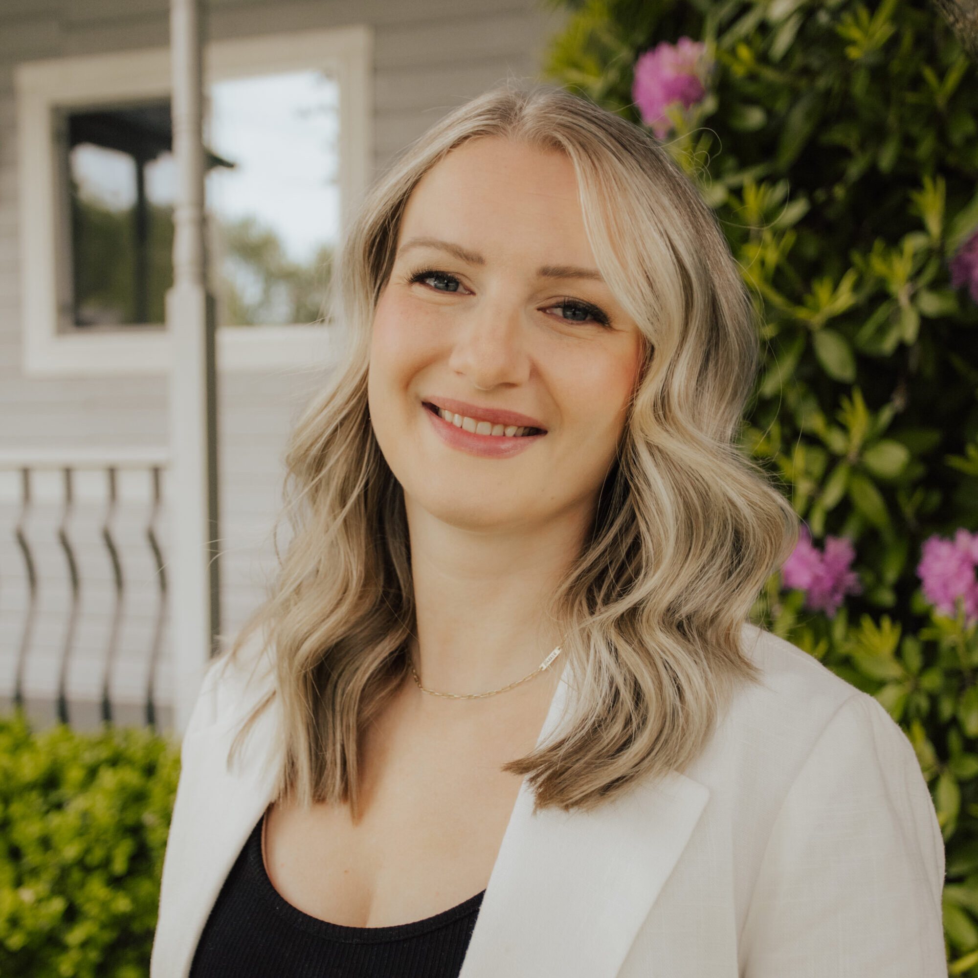 Meet the Lamb Real Estate Team - King & Snohomish County Home Experts