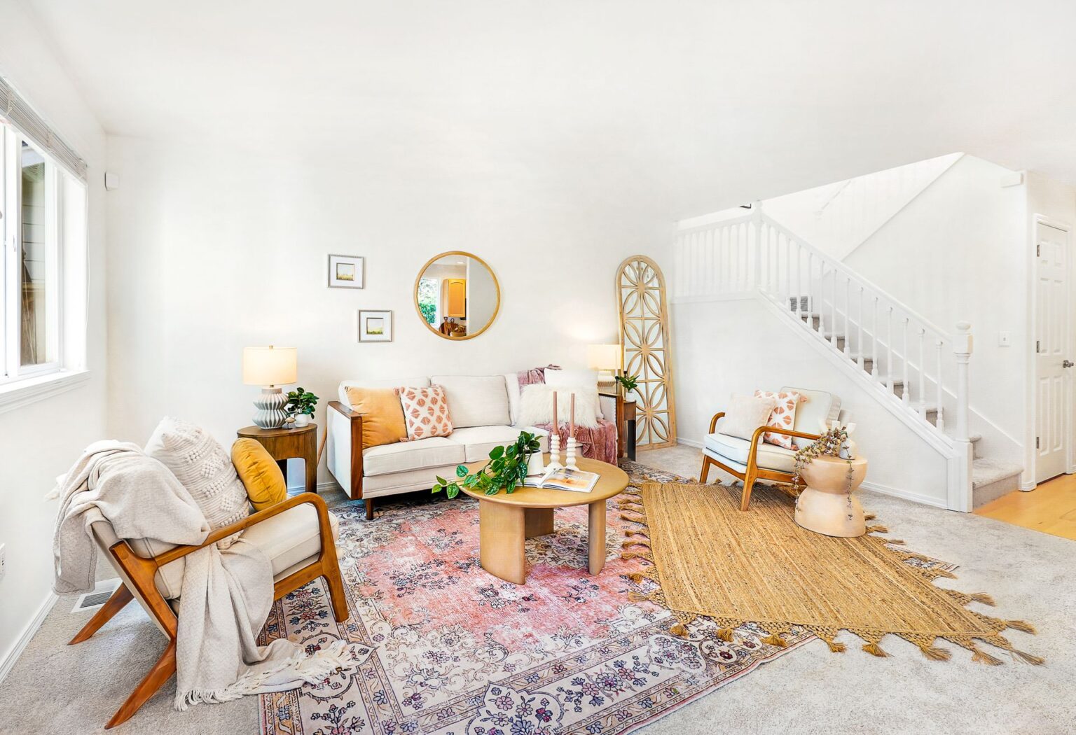 Lamb & Co. with HGTV's Lyndsay Lamb and Leslie Davis