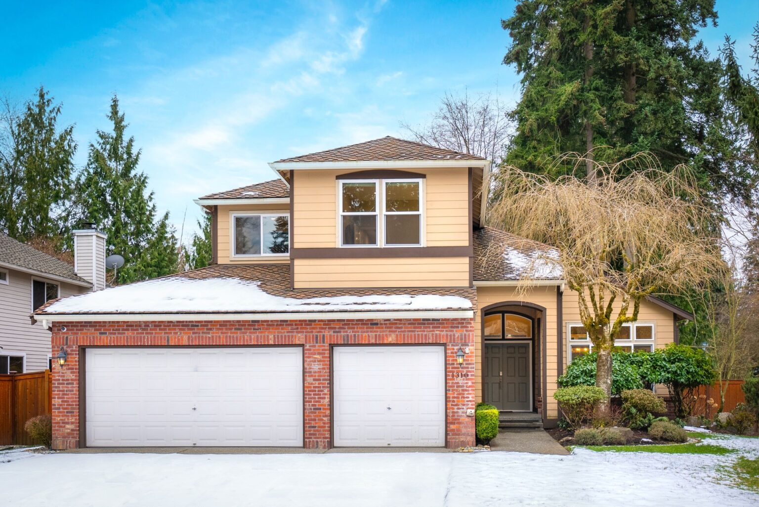 Lamb & Co. with HGTV's Lyndsay Lamb and Leslie Davis